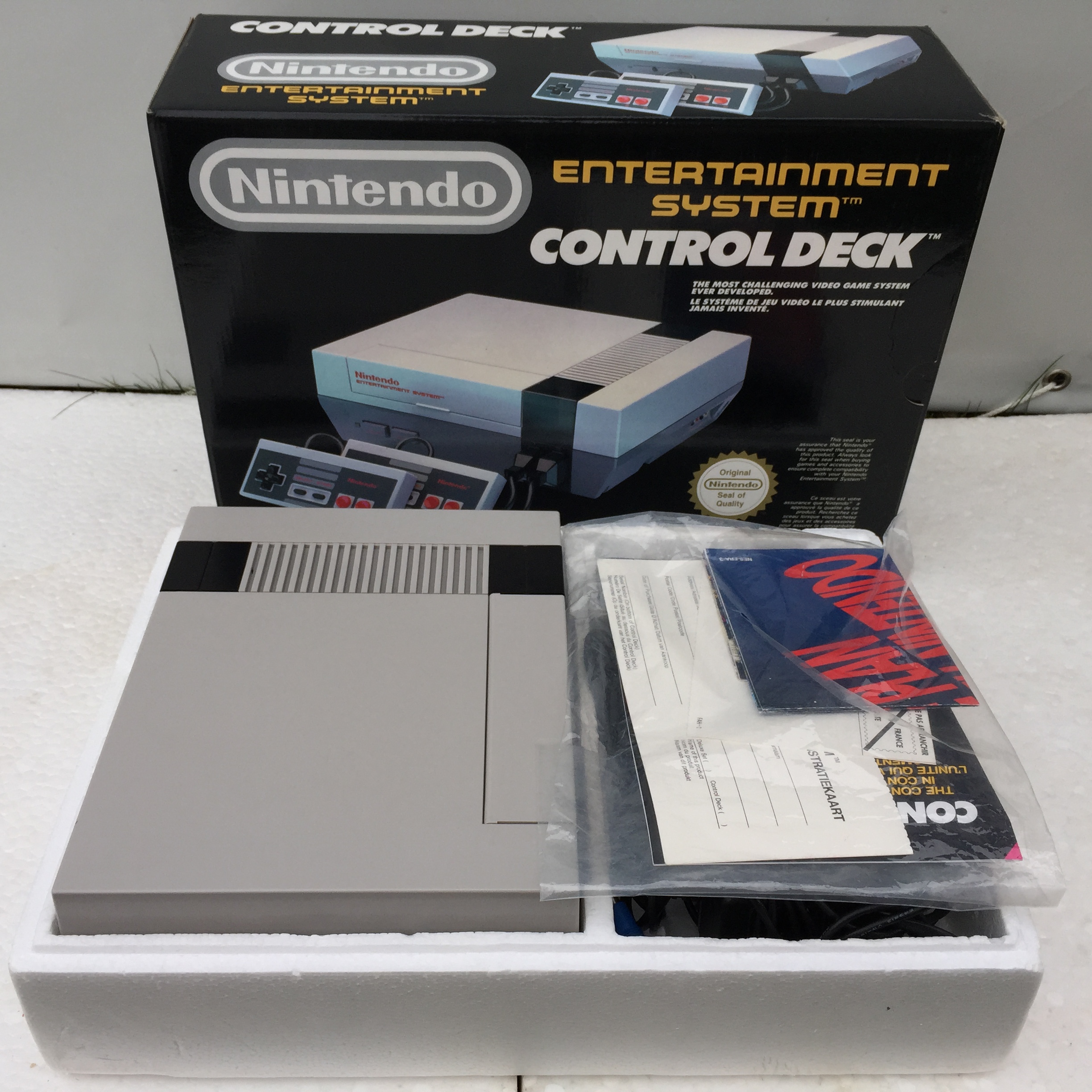 CONSOLE NINTENDO NES - Boutique Univers Vintage